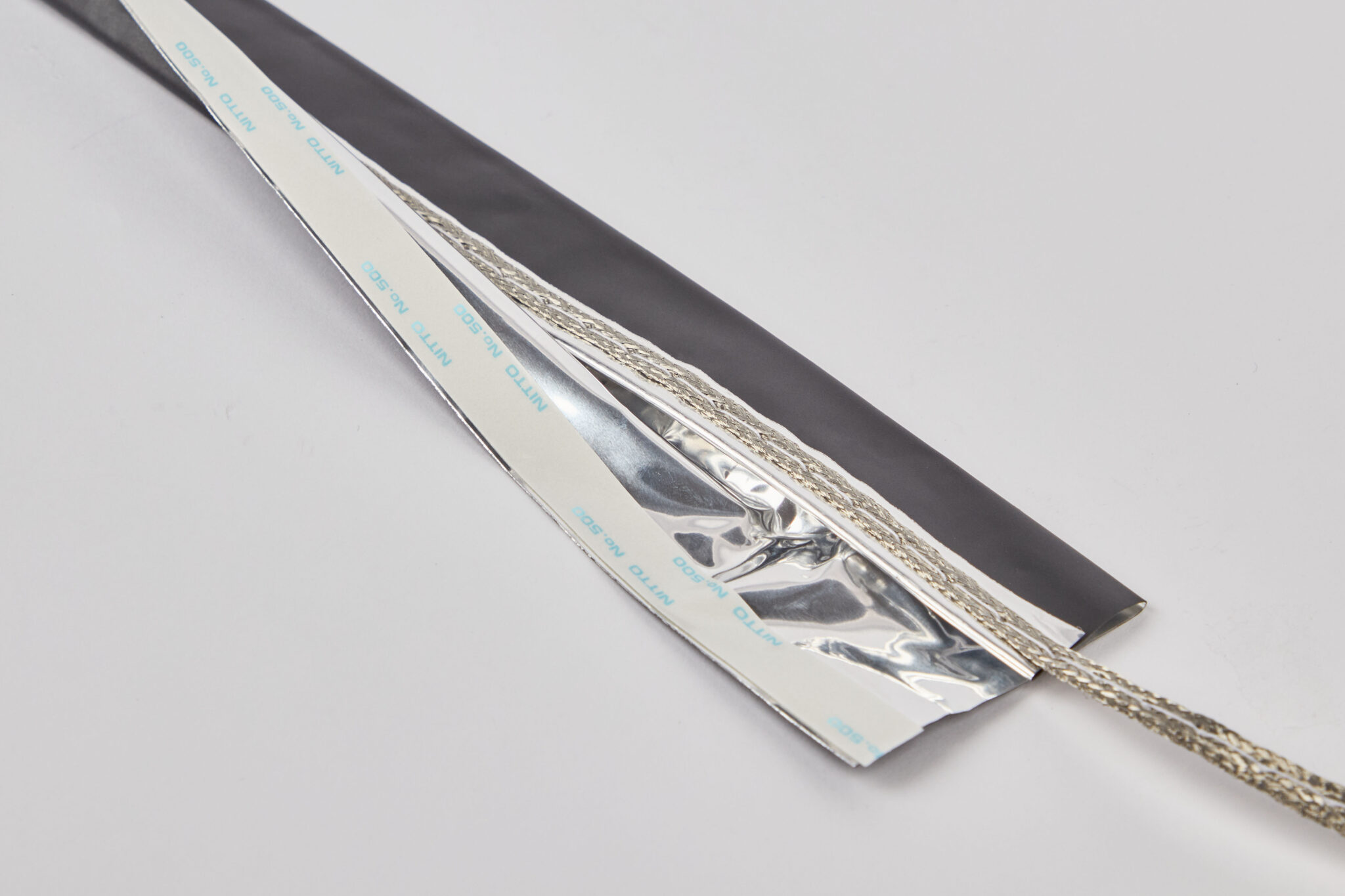 ノイズプロテクトチューブ フラットケーブル用【KATF】 | 興和化成株式会社